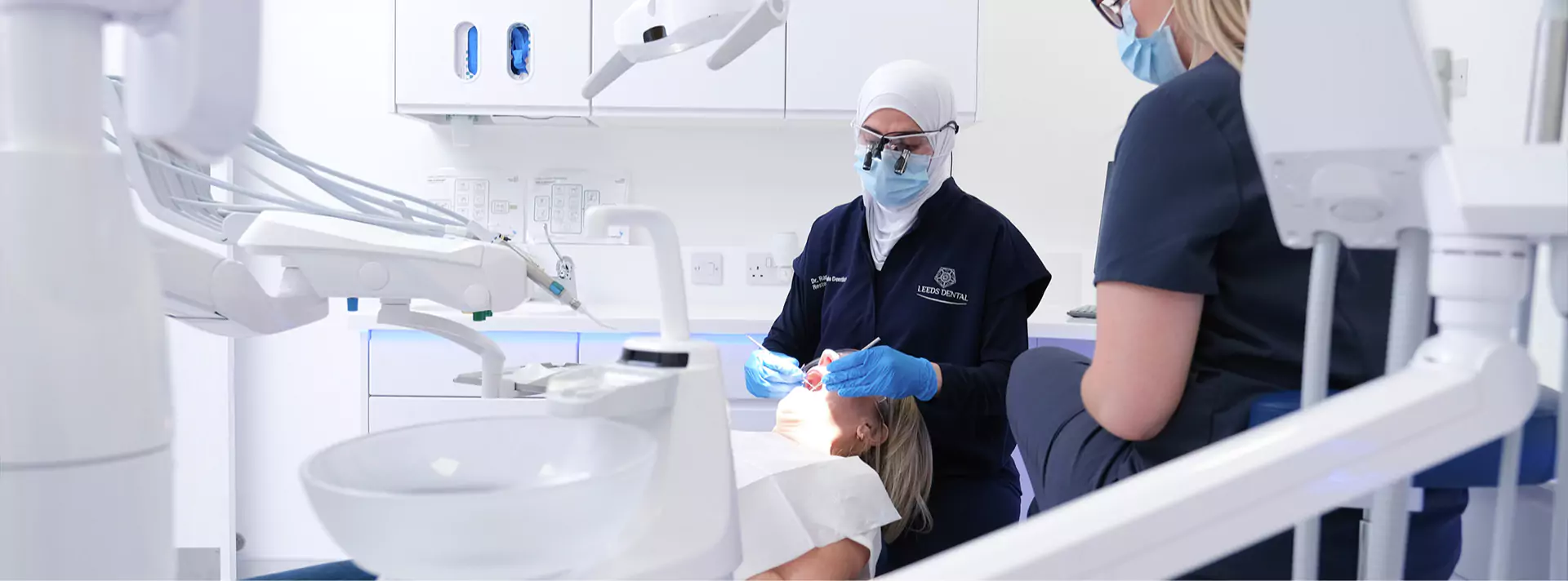 Periodontist Leeds | Leeds Dental Implant & Cosmetic Clinic | Gum ...